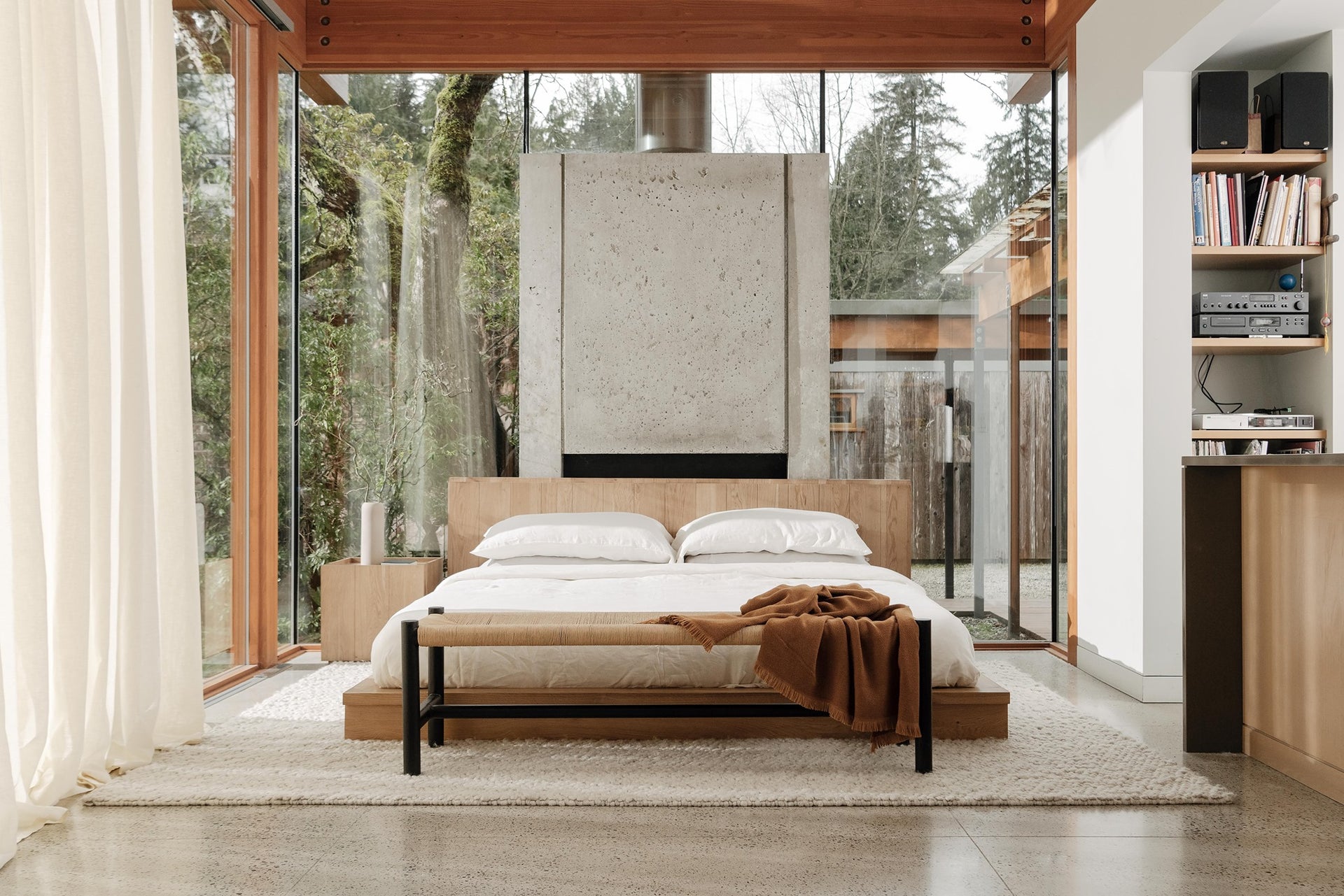 Soft Minimal: A Sensory Approach to Architecture and Design – ROOST ...