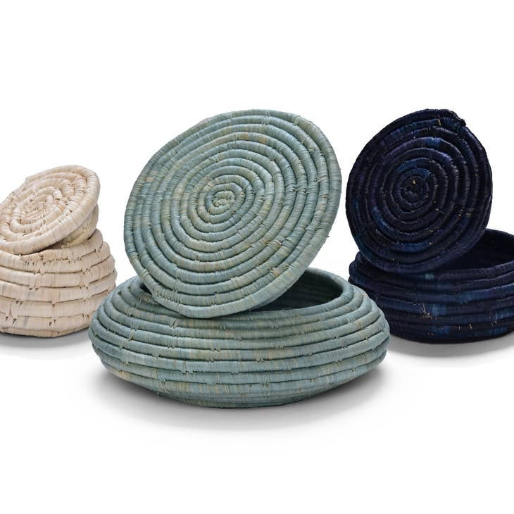 Set of 3 Light Blue + Navy Raffia Boxes – ROOST Design Hale